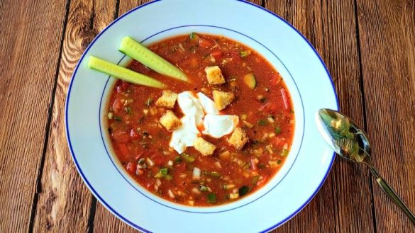 CHUCK MUER'S CHARLEY'S CRAB'S | Gazpacho - Restaurant Recipe Recreations